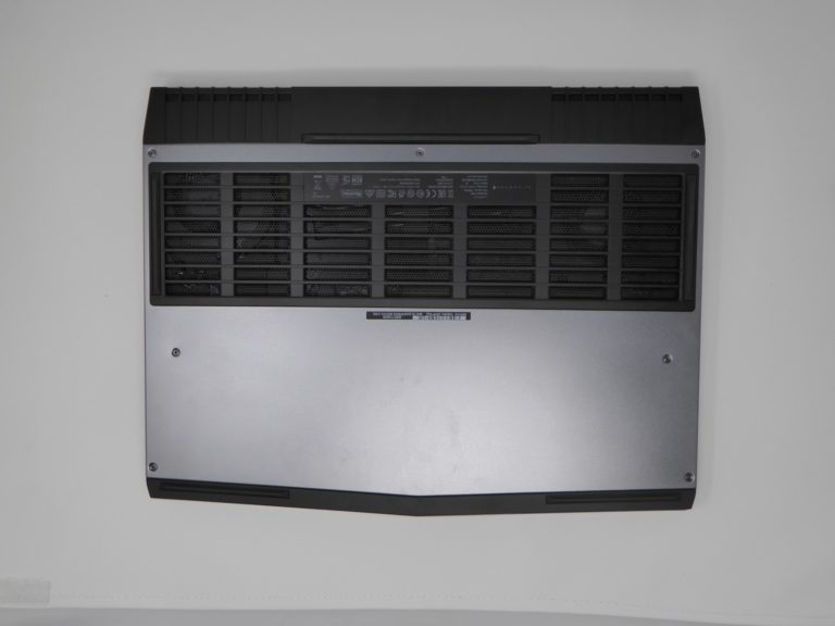 Alienware 15 R4 Review – With Intel i9-8950HK & GTX 1070