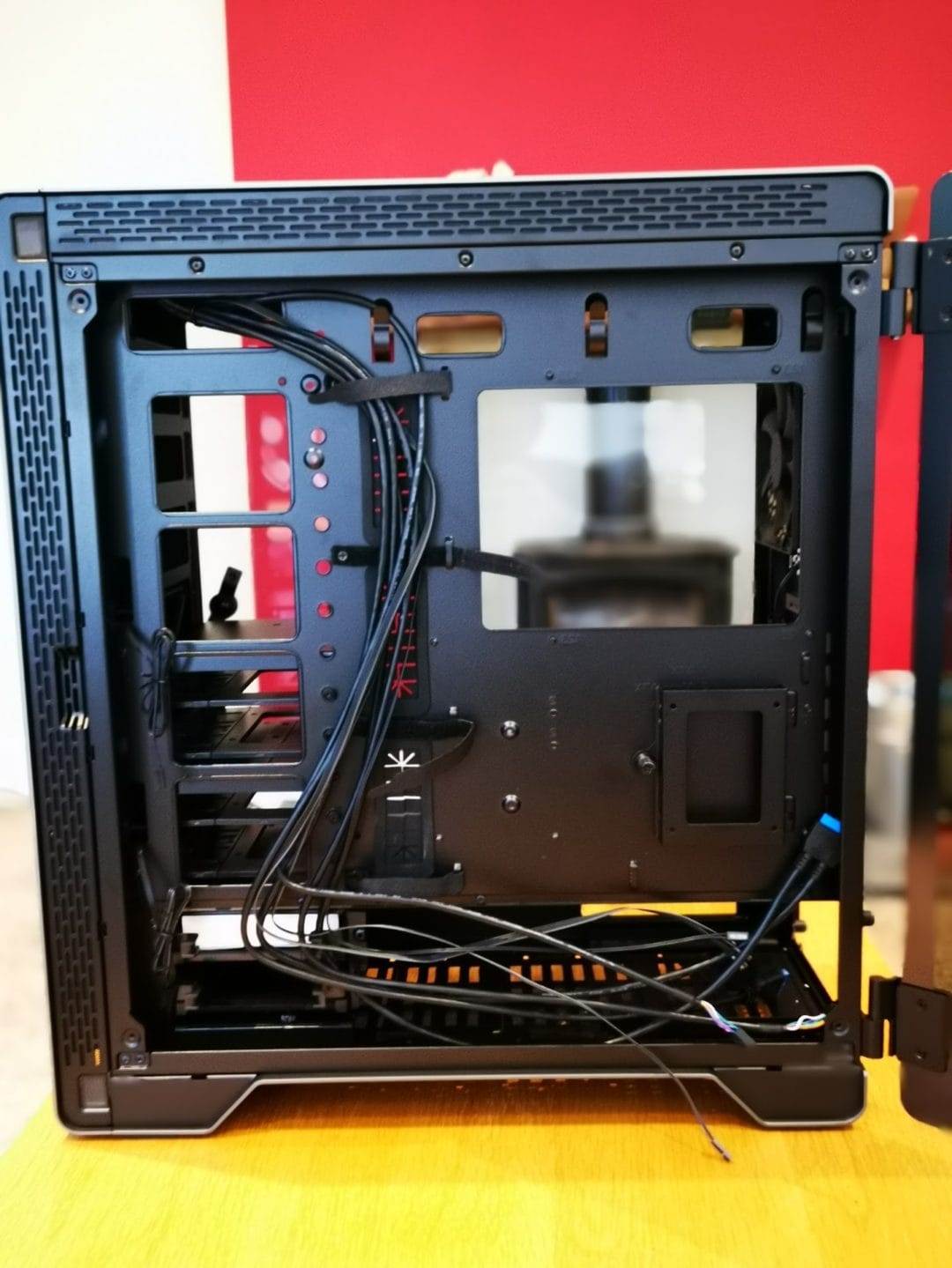 Thermaltake A500 Aluminium Tempered Glass Edition Mid Tower Chassis Review