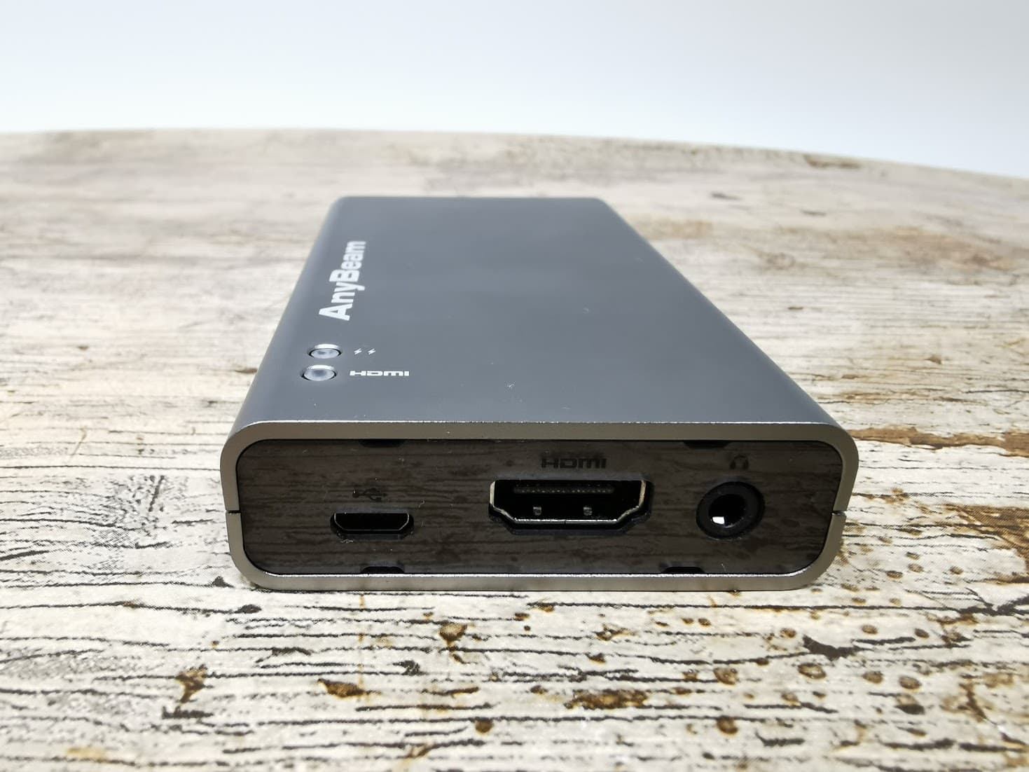 Nebra AnyBeam Review – Worlds smallest pocket laser projector.