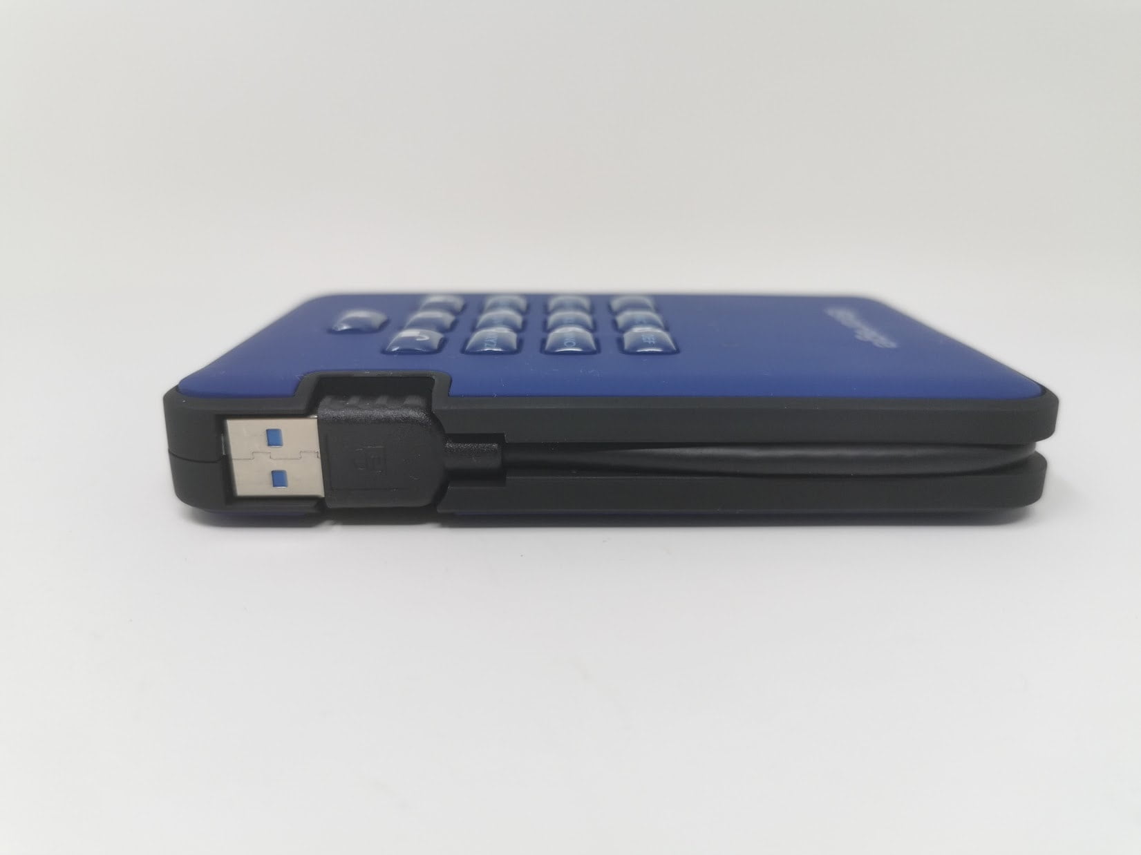 iStorage diskashur 2 Review – 2TB secure portable storage