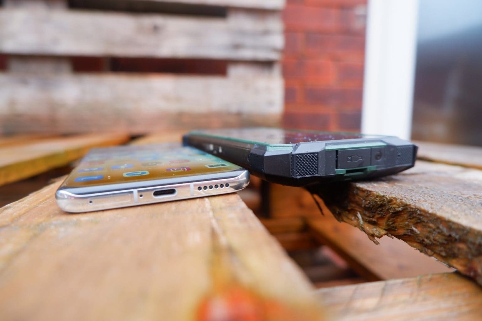 DOOGEE S88 Pro Review – A thick rugged smartphone with 10000mAh battery ...