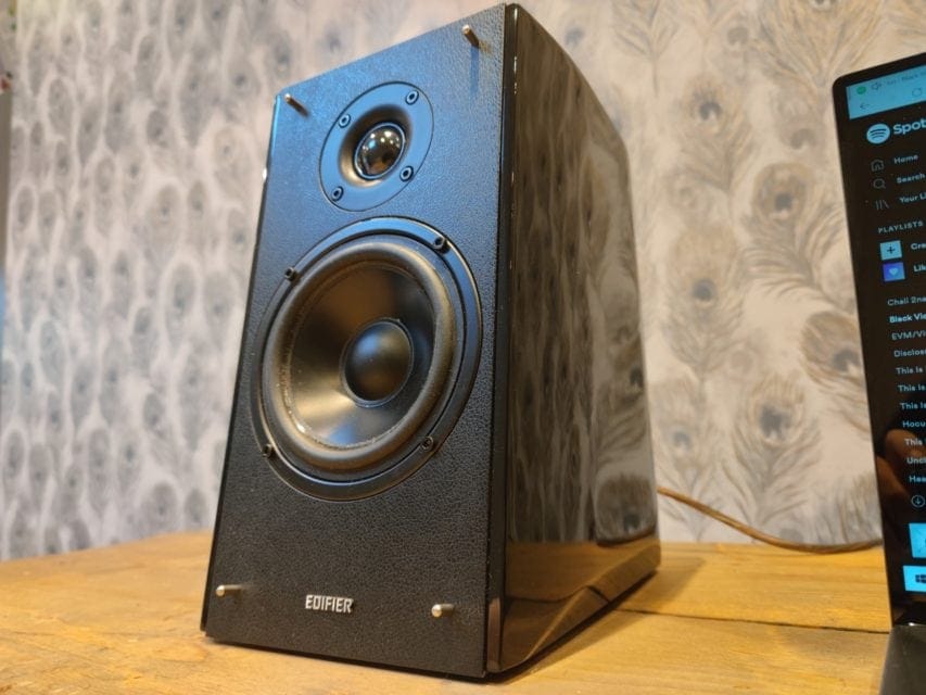 Edifier R2000DB Review - Active bookshelf speakers for superior PC audio