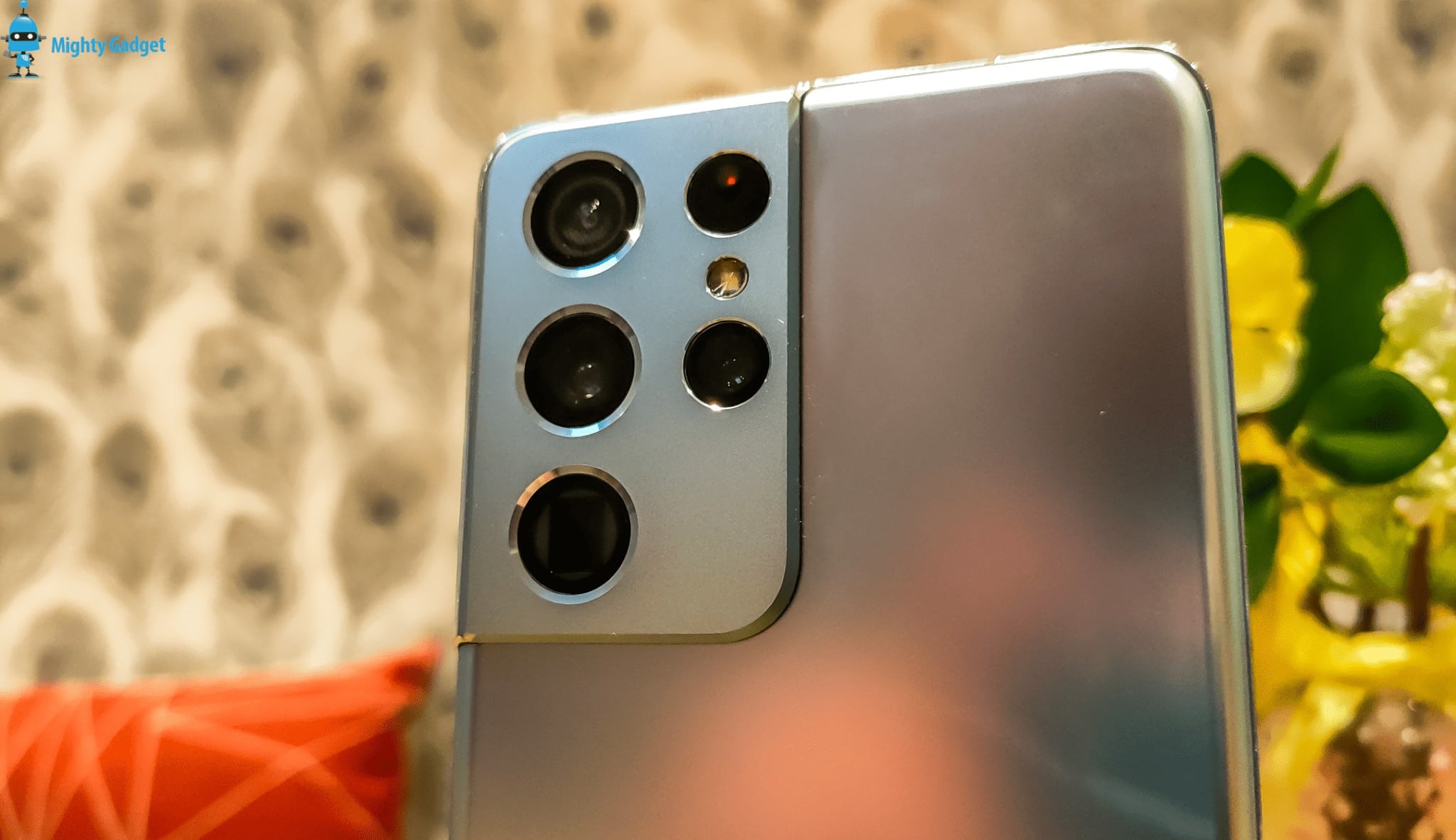 Xiaomi Mi 11 Ultra vs Samsung Galaxy S21 Ultra Specifications Compared ...