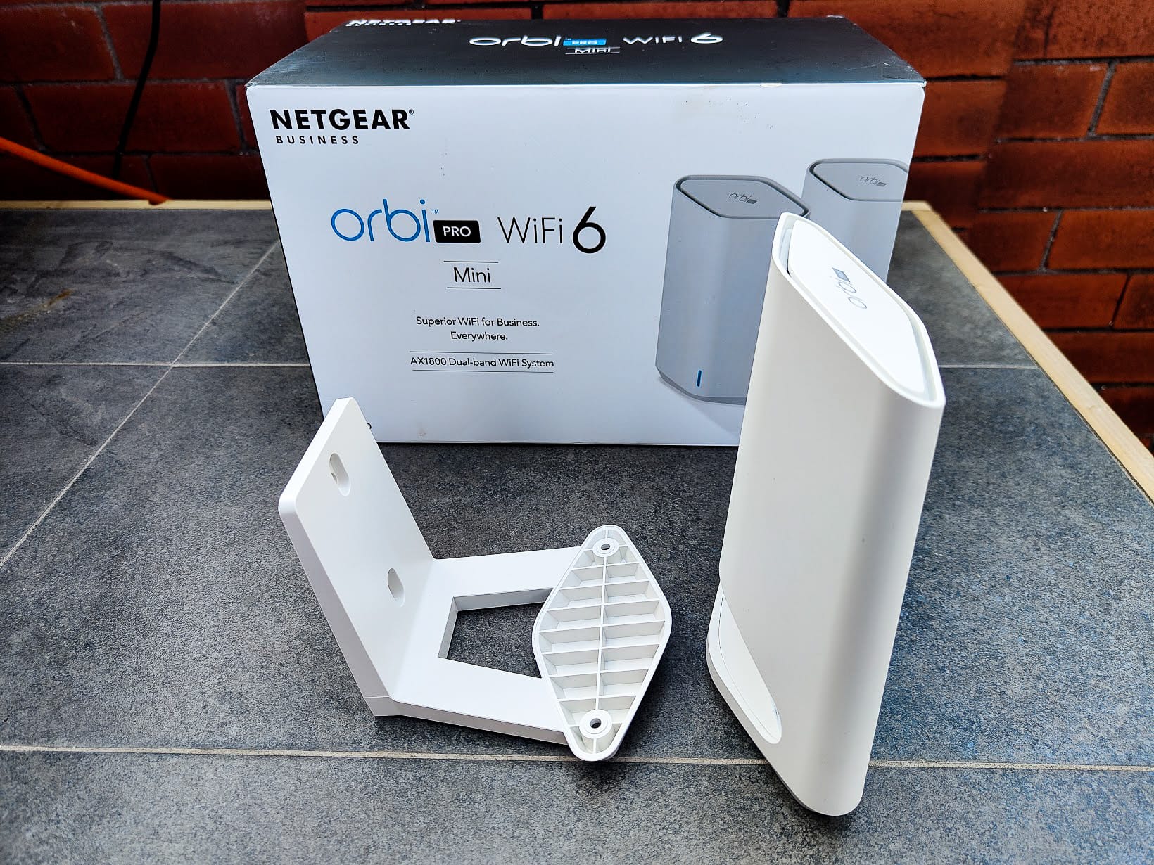 Netgear Orbi Pro Mini SXR30 Review – Affordable business WiFi 6 Dual ...