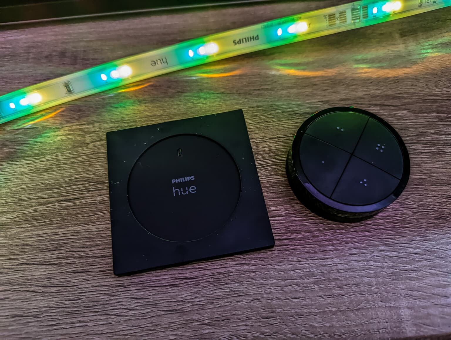Philips Hue Tap Dial Switch Review - One switch for four rooms & a ...