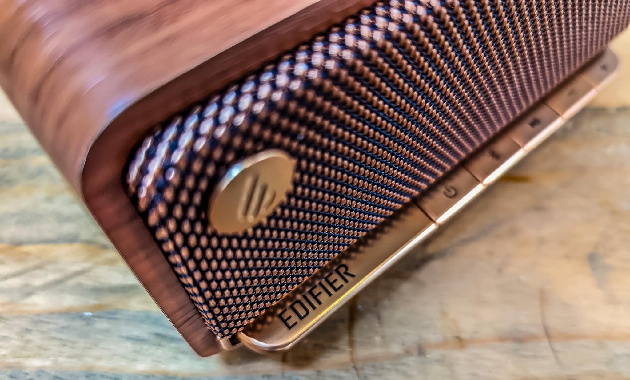 Edifier MP230 Retro Bluetooth Portable Speaker Review