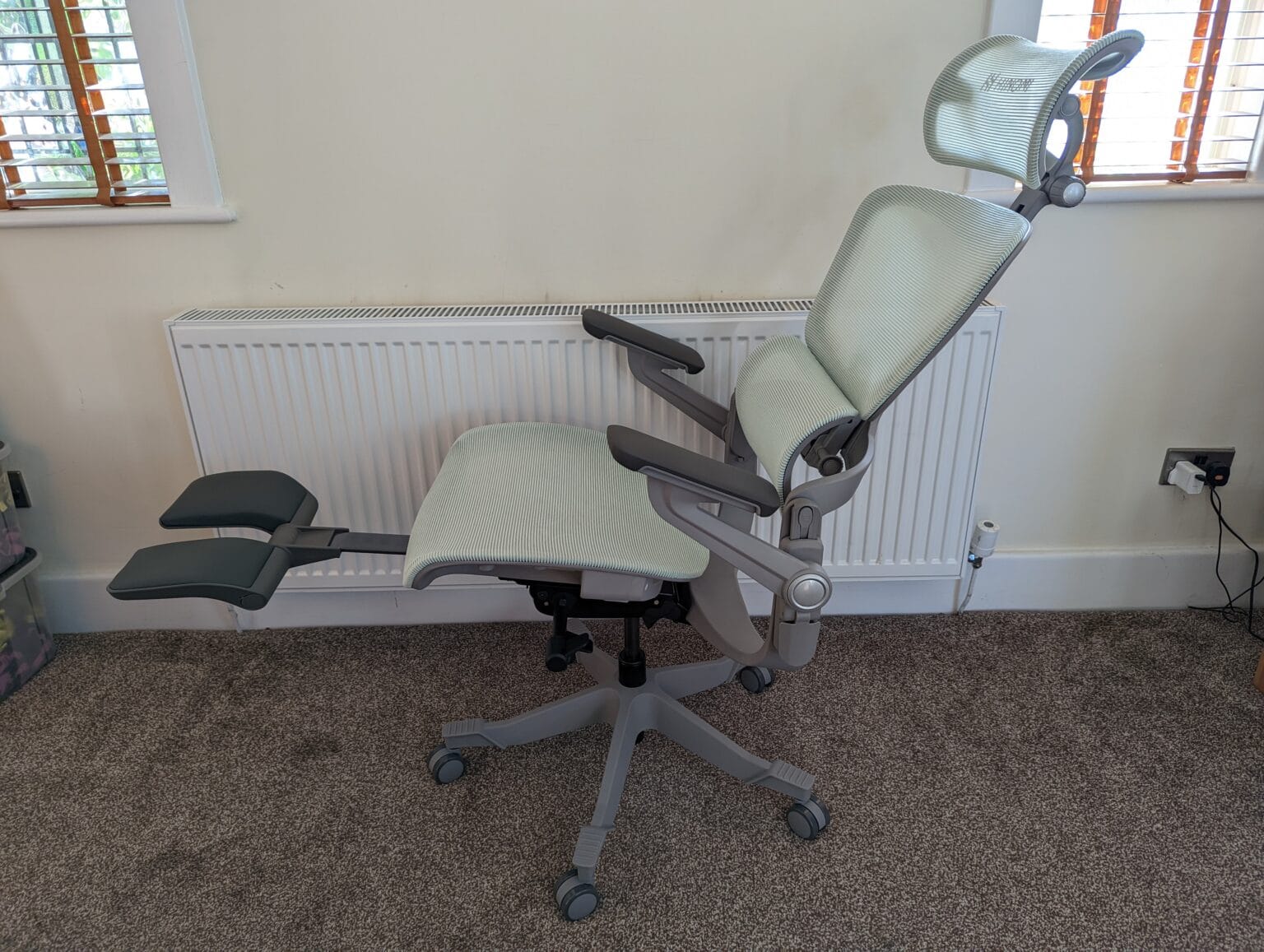 Hinomi H1 Pro Ergonomic Mesh Office Chair Review – A good Herman Miller ...