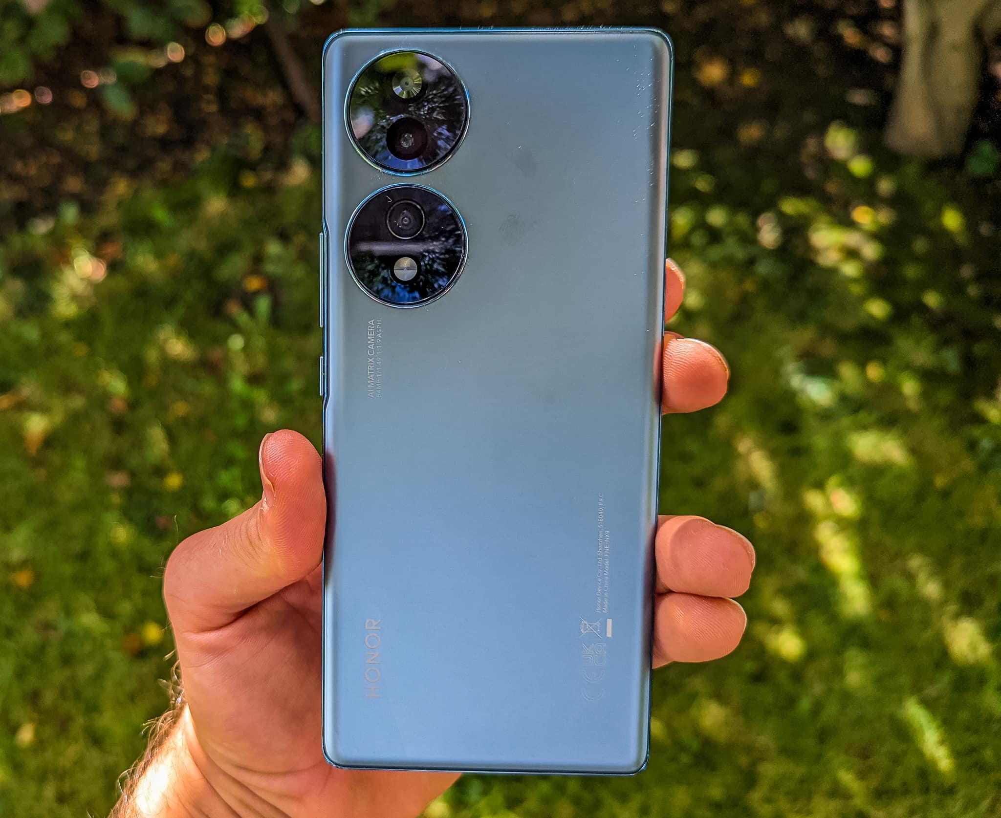 Honor 70 Review – The new 54MP Sony IMX800 camera helps this stand out ...