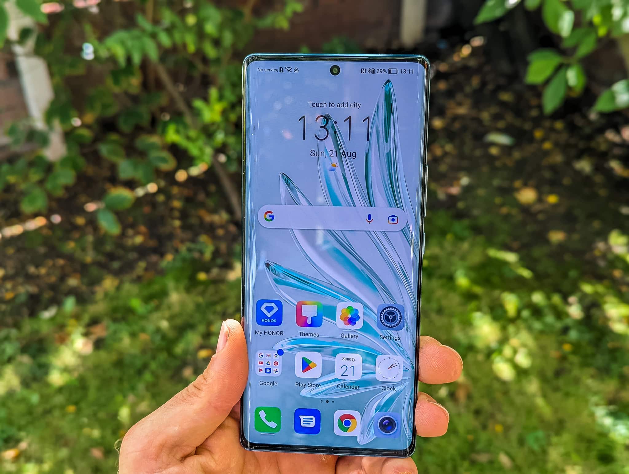 Honor 70 Review – The new 54MP Sony IMX800 camera helps this stand out ...