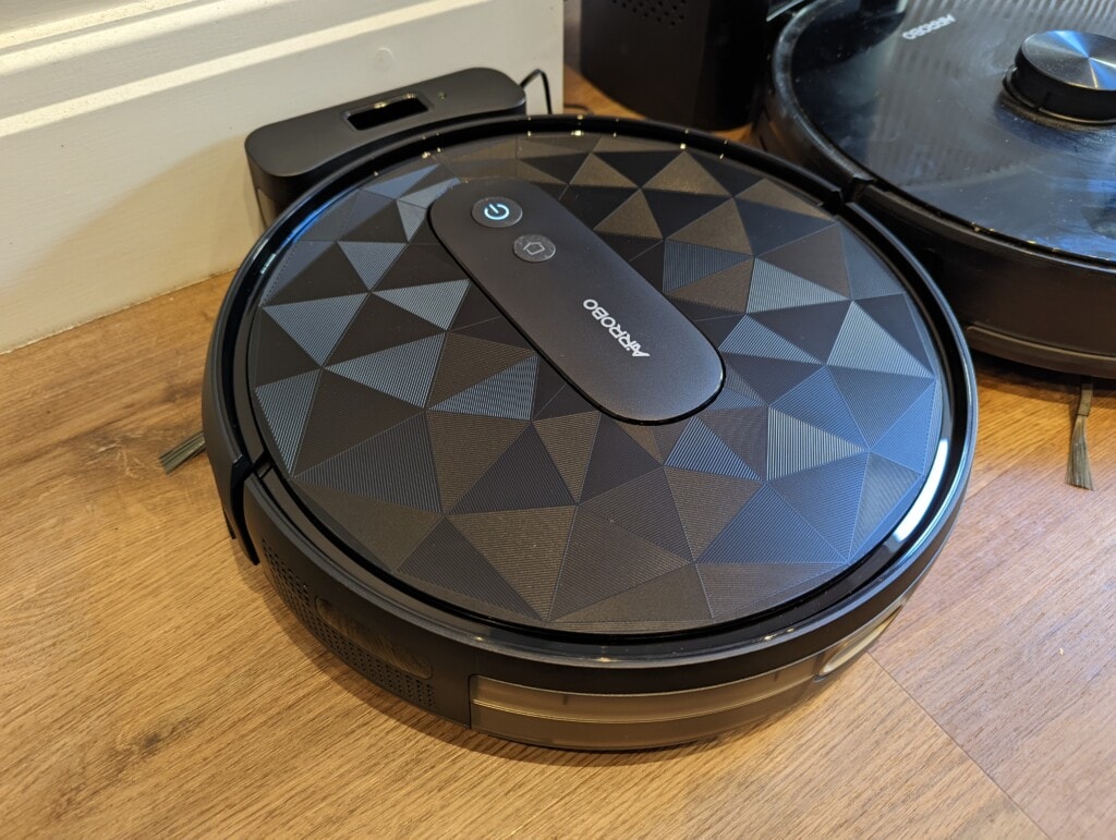 AIRROBO P20 Robot Vacuum Review – A budget option with gyroscope ...