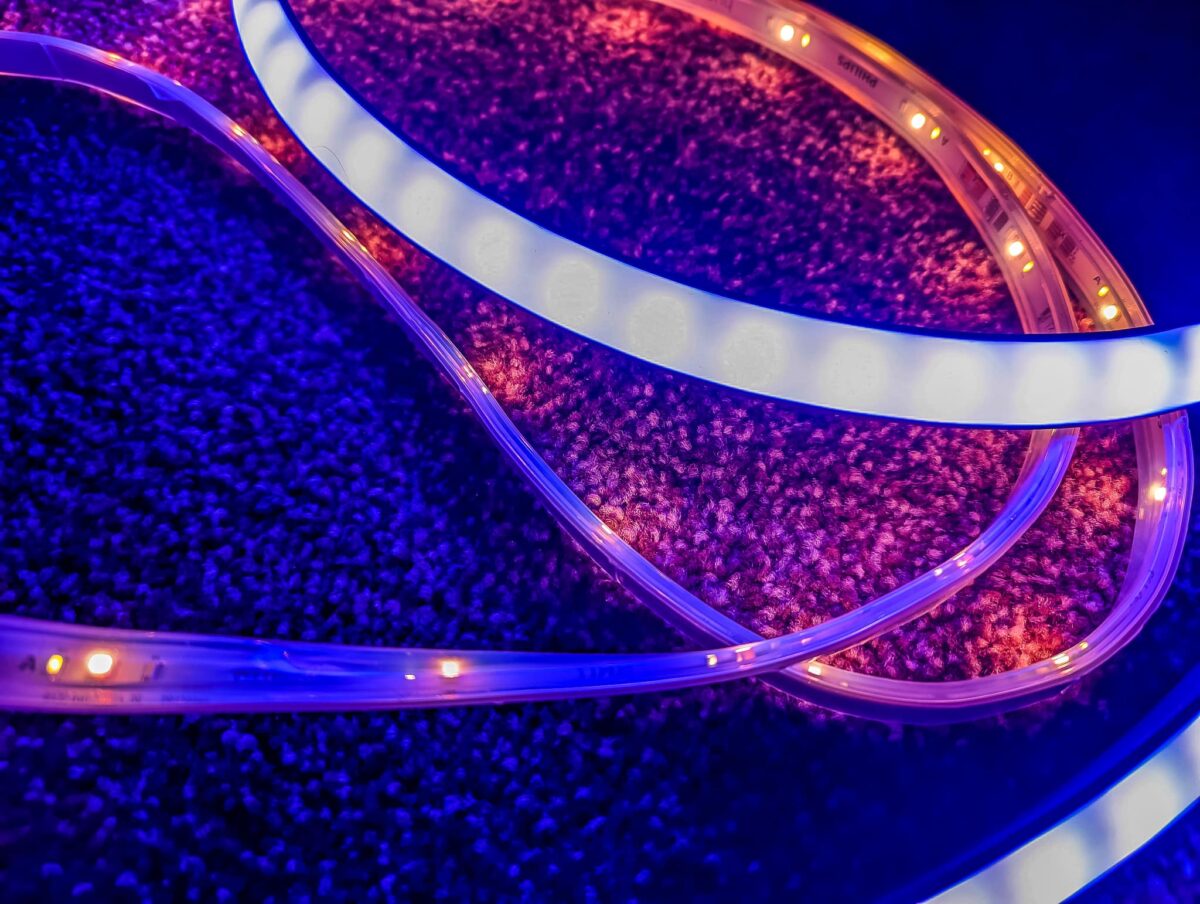 Philips Hue Play Gradient Lightstrip Review – With comparison vs ...