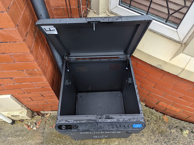 Eufy SmartDrop Smart Delivery Box Review – A secure parcel delivery box ...