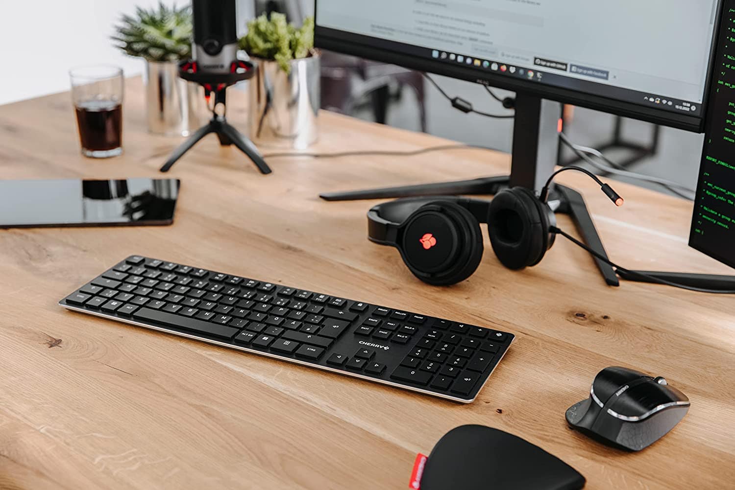 Cherry KW X ULP keyboard announced with MX ultra-low profile tactile ...