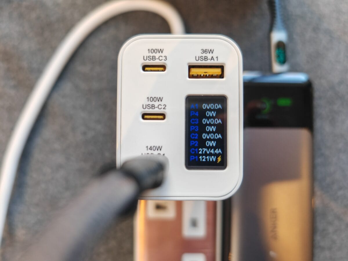 Chargeasap Zeus 270W GaN Charger Review – The best power delivery ...