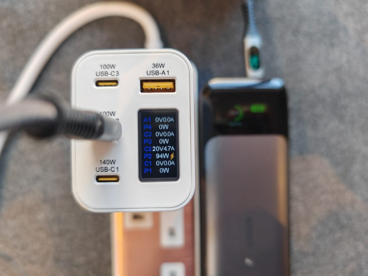 Chargeasap Zeus 270W GaN Charger Review – The best power delivery ...