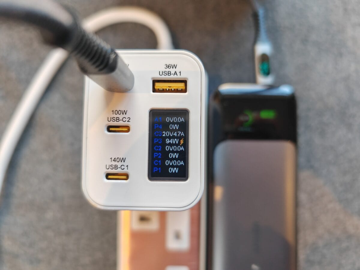 Chargeasap Zeus 270W GaN Charger Review – The best power delivery ...