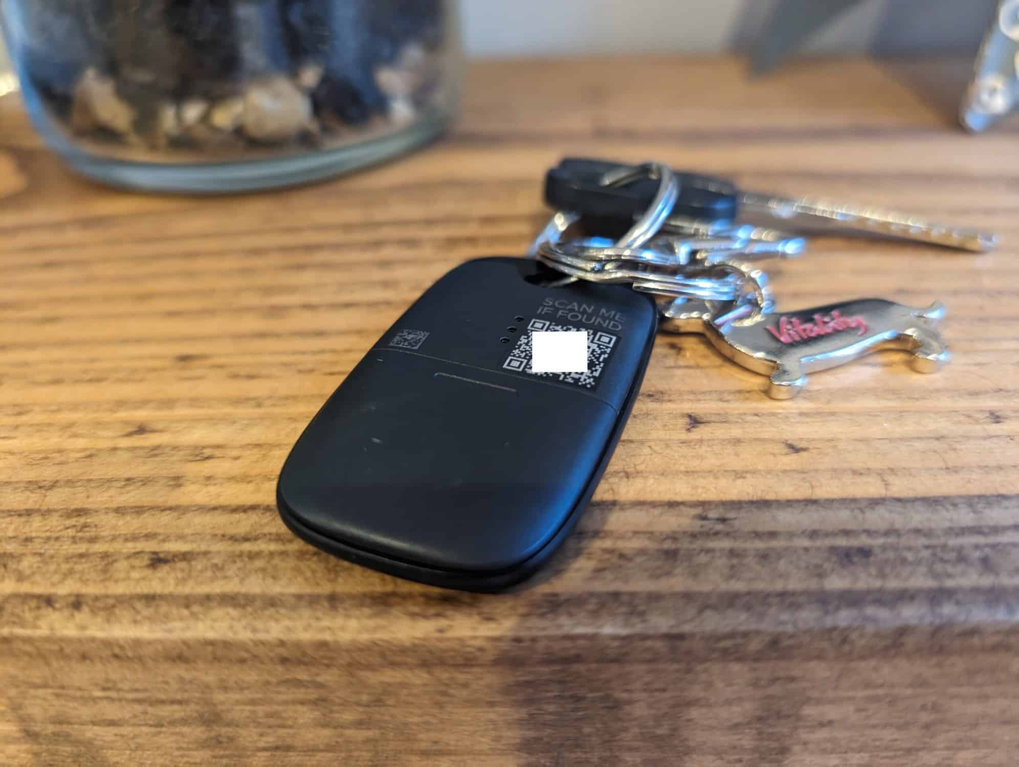 Tile Pro Review vs Apple AirTag – Which is the best Bluetooth Tracker?
