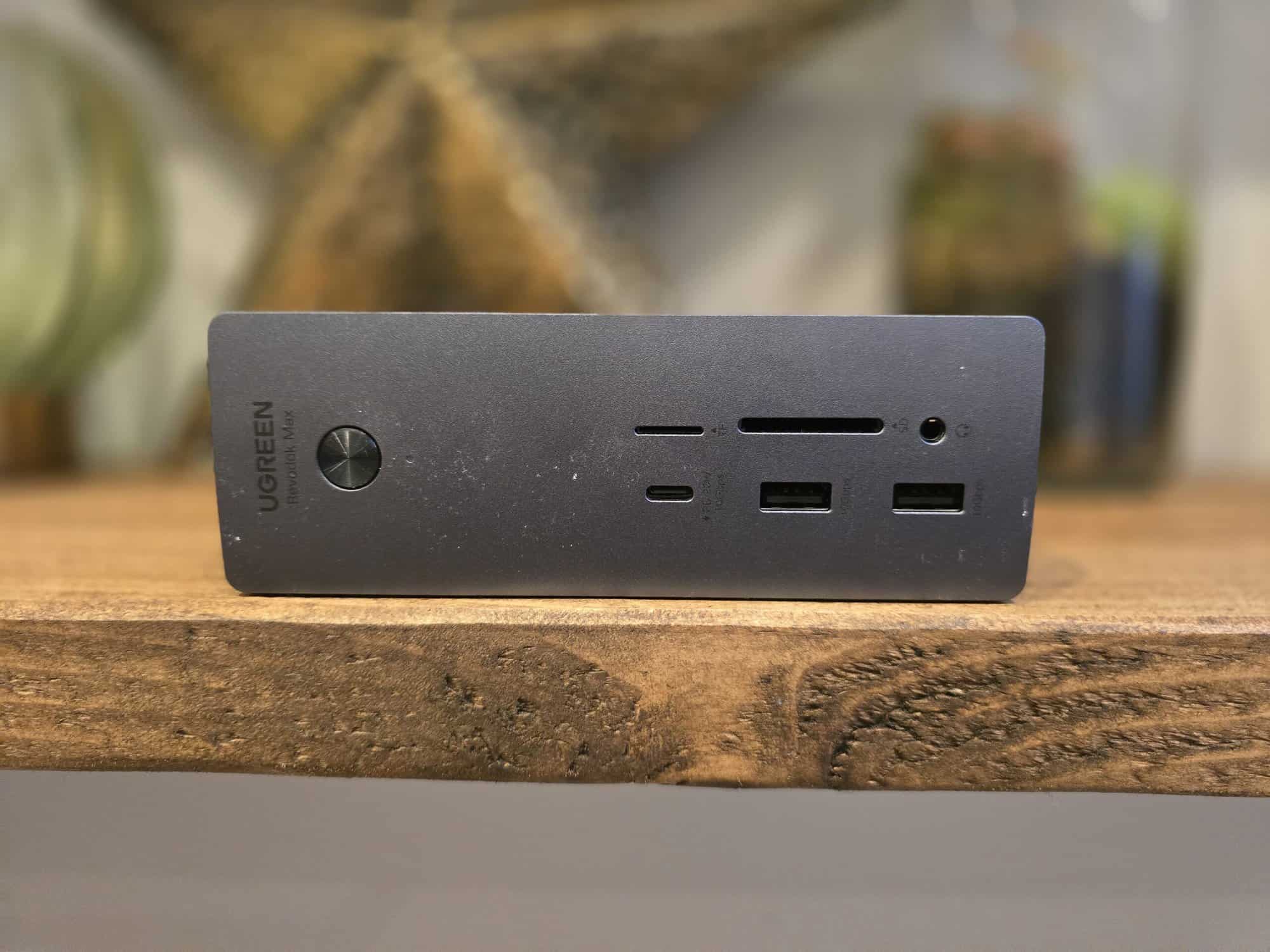 Ugreen Revodok Max 213 Thunderbolt 4 Dock Review