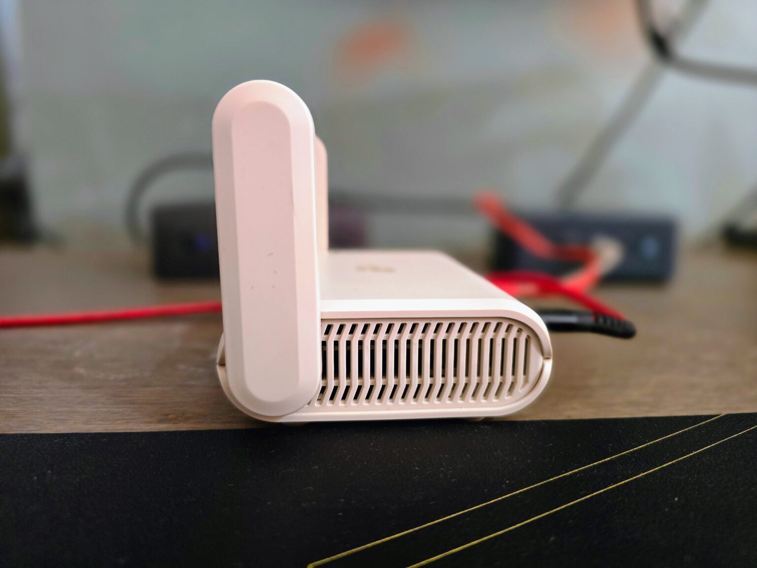 Aircove Go Review - ExpressVPN’s new portable VPN router will secure ...