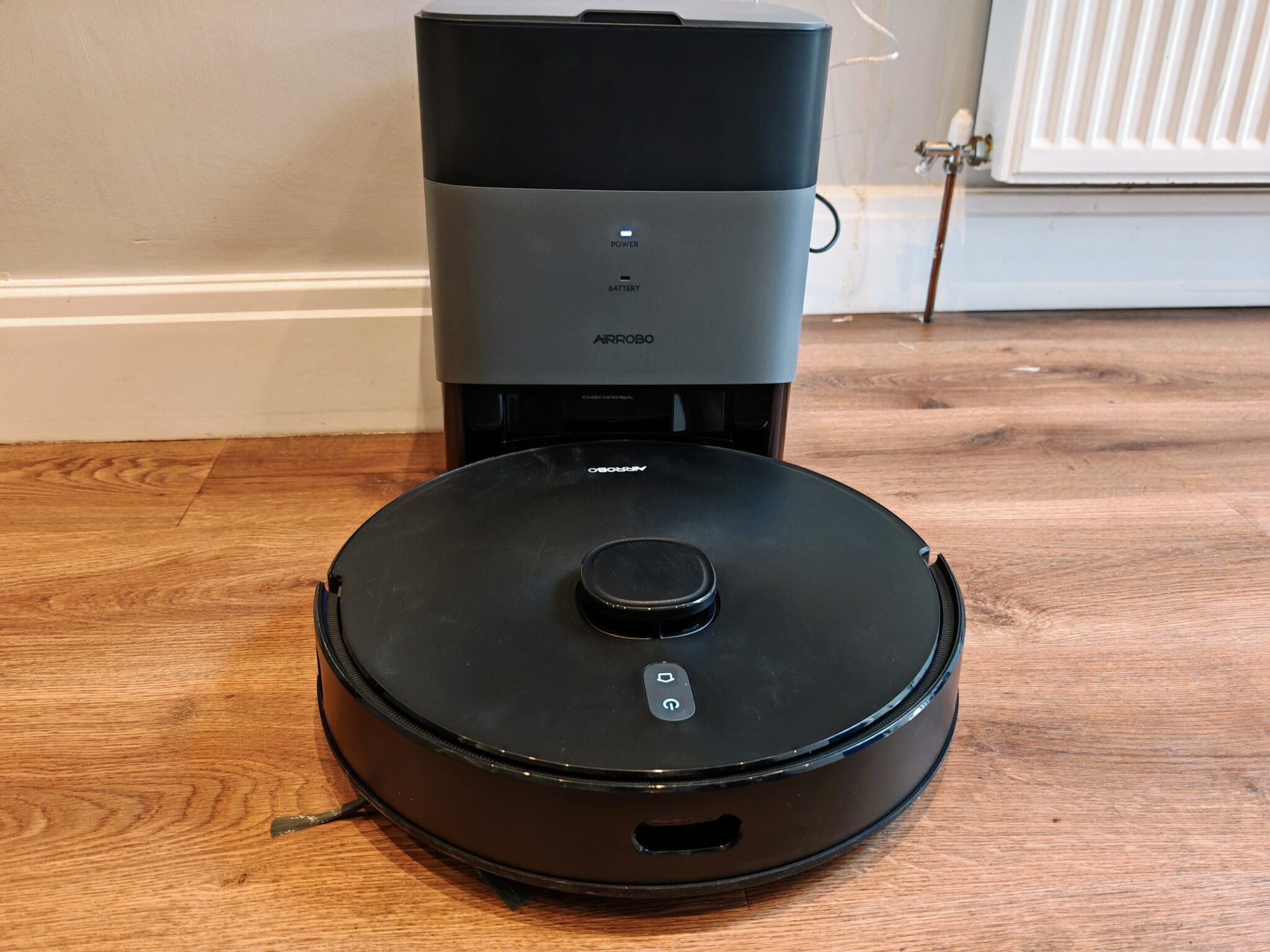 AIRROBO T20+ Review - 2 in 1 Robot Vacuum and Mop with Self Emptying