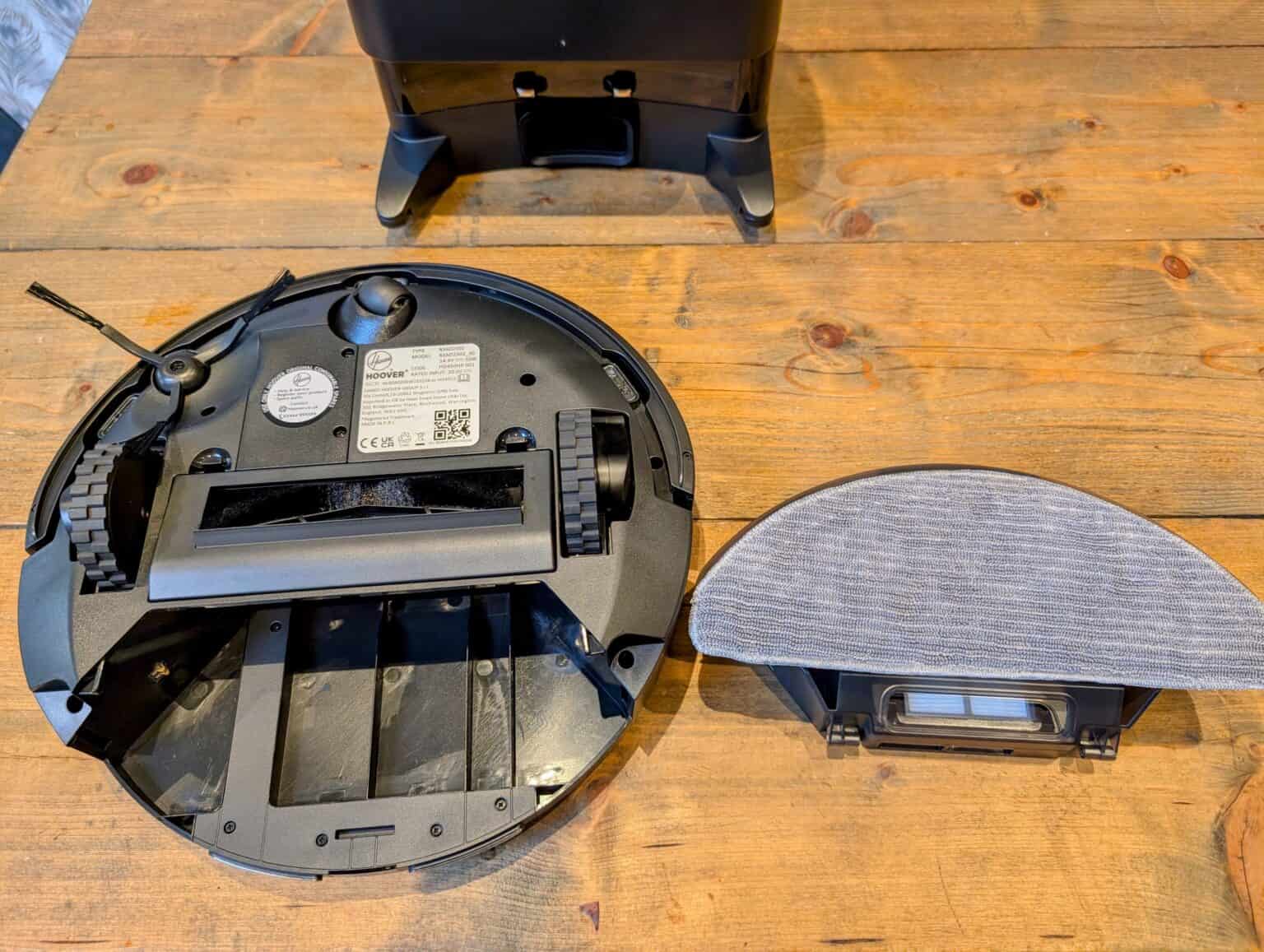 Hoover HG4 Hydro Pro Robot Vacuum Review: 2-In-1 Self-Empty Robot ...