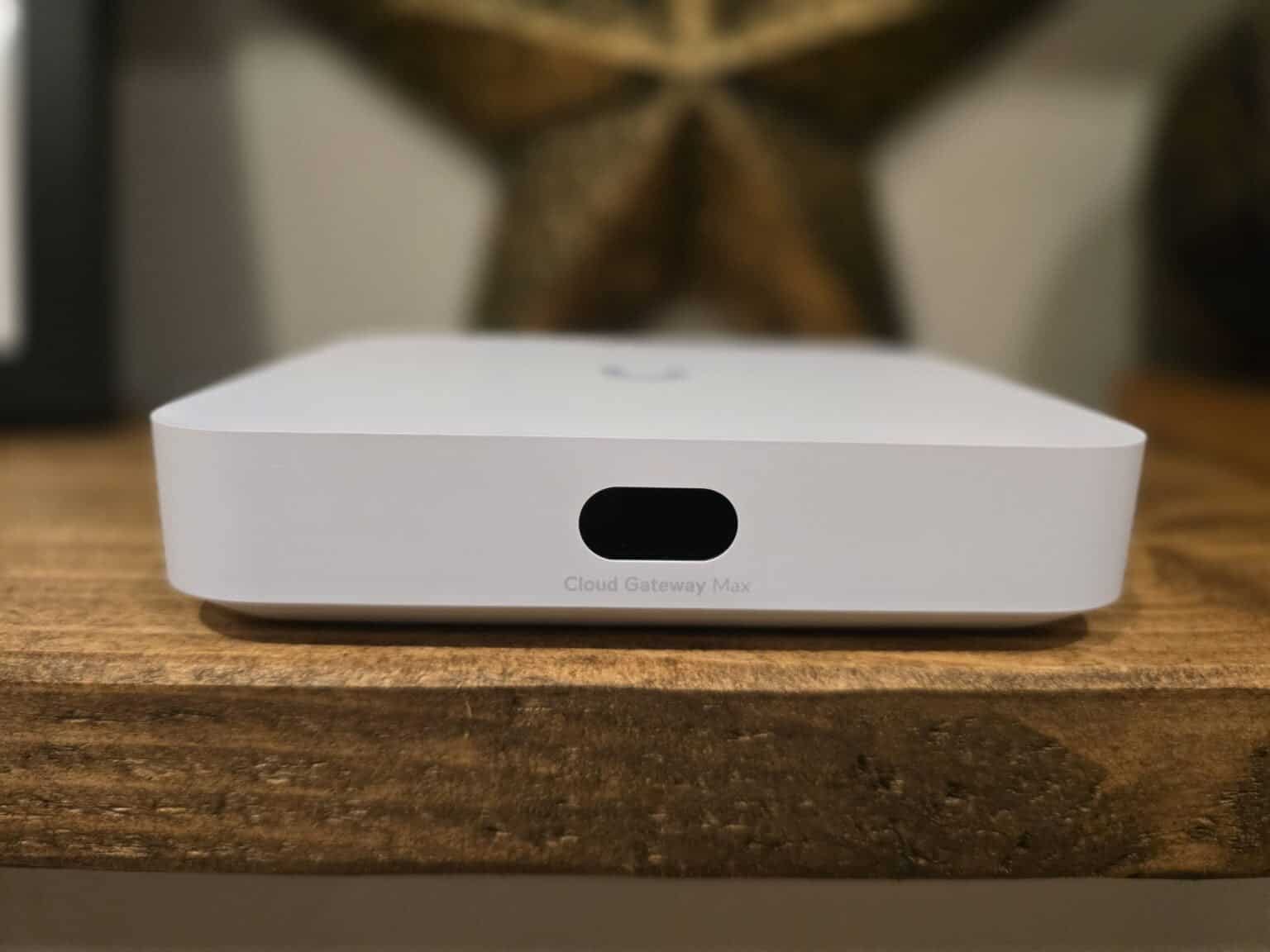 Unifi Cloud Gateway Max Review - UCG-Max-NS