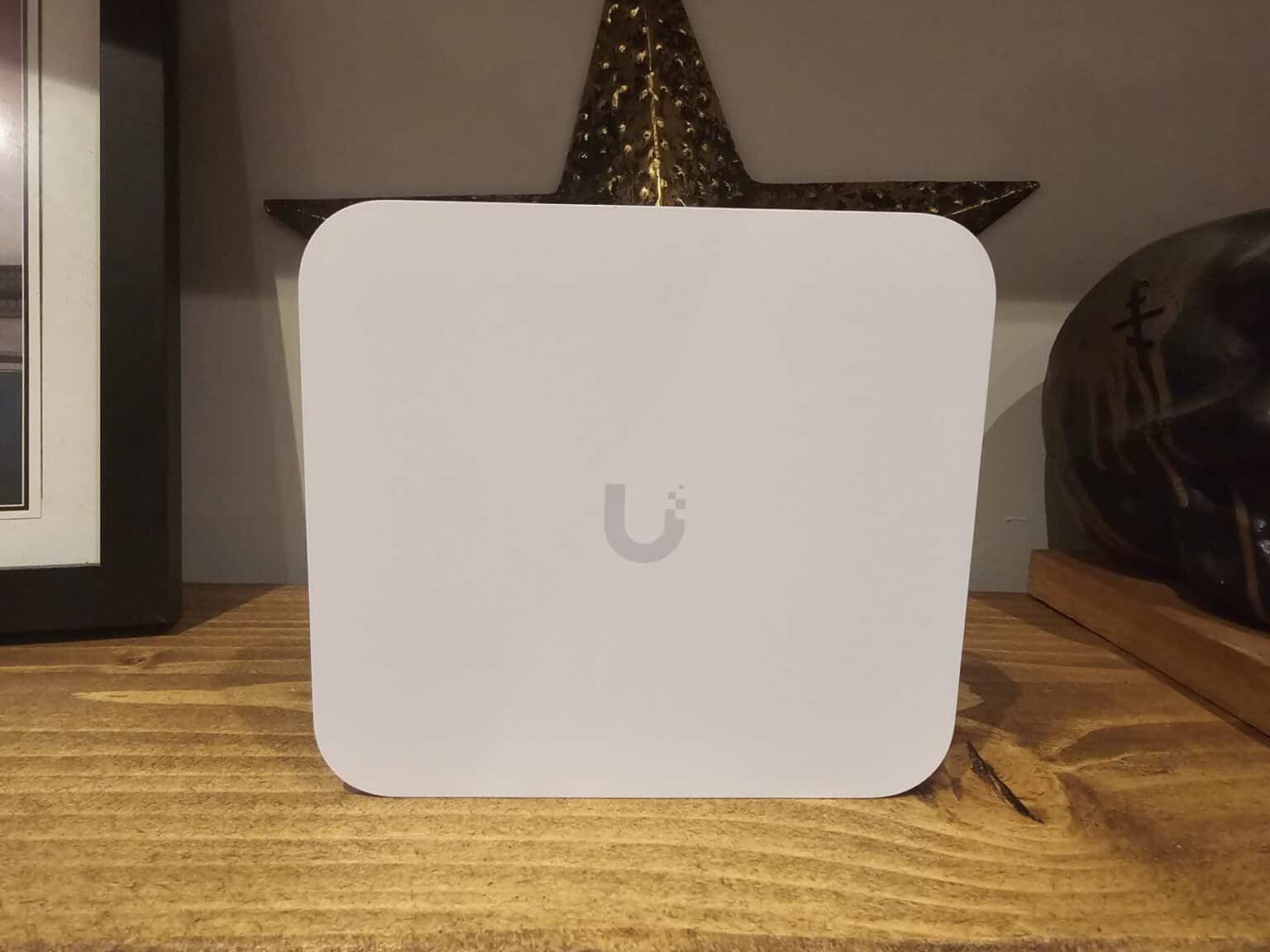 Unifi Cloud Gateway Max Review - UCG-Max-NS