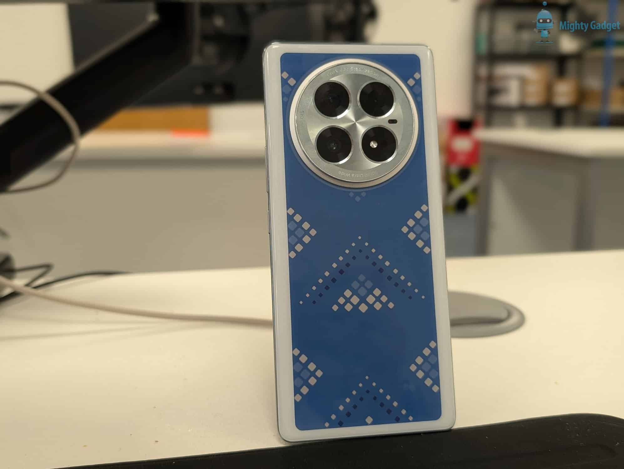 Infinix E-Color Shift 2.0 Review – Testing the AI colour-changing back ...