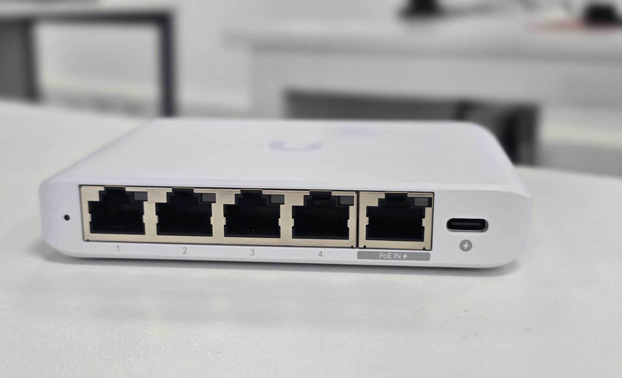 Ubiquiti Unifi Switch Flex Mini 2.5G Review – Affordable 2.5GbE L2 ...