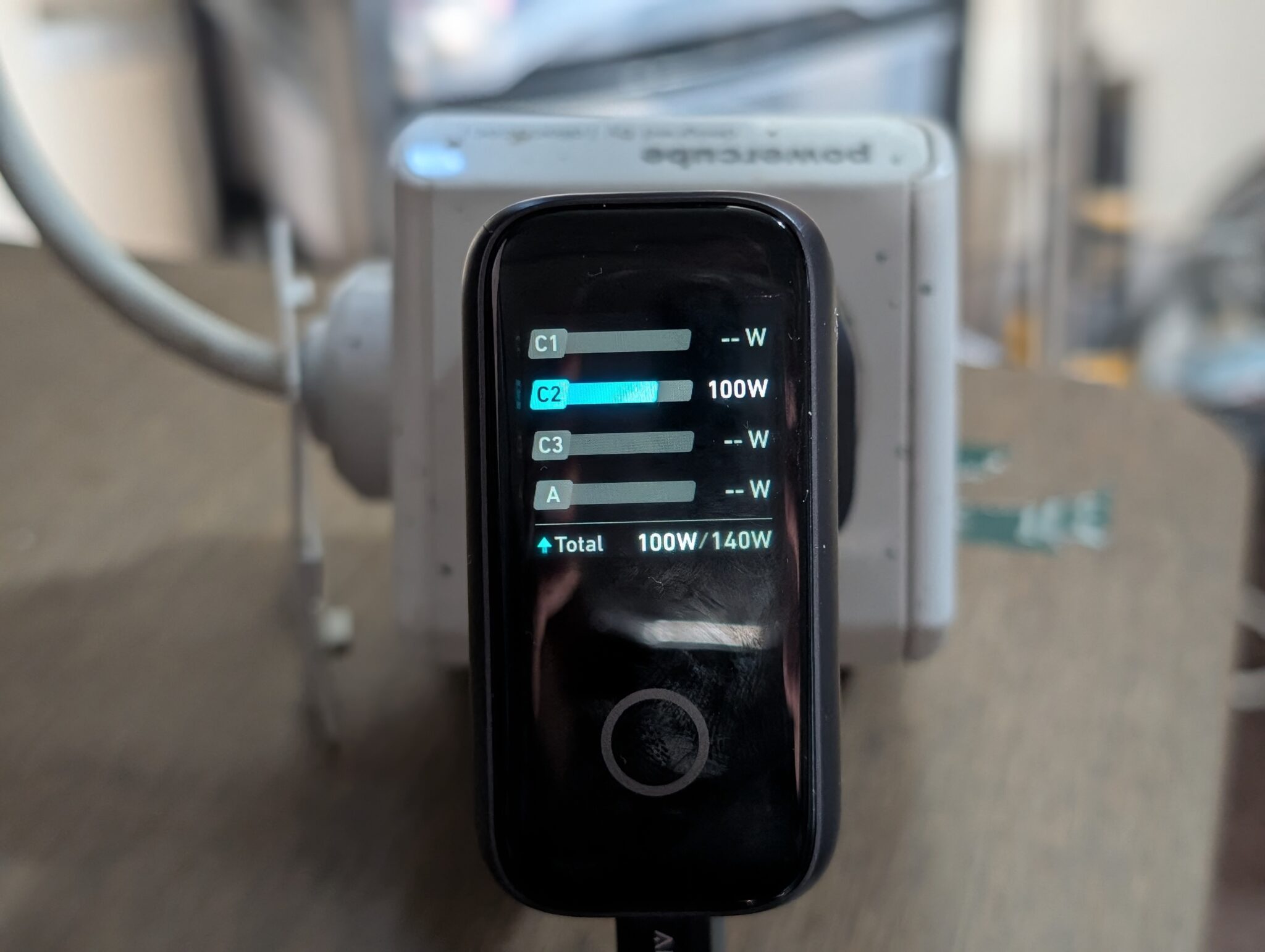 Anker 140W Charger with 4 ports Review - Zolo 4-Port 140W Wall Charger