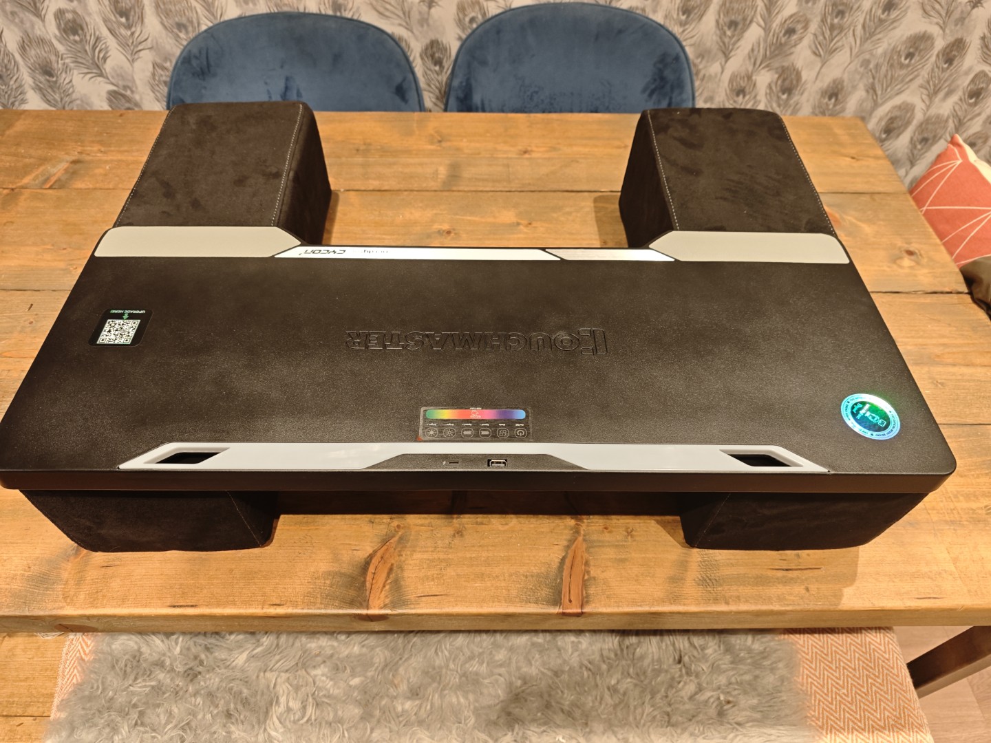 Couchmaster CYCON³ Review - Ergonomic Gaming Lap Desk for Couch and Bed